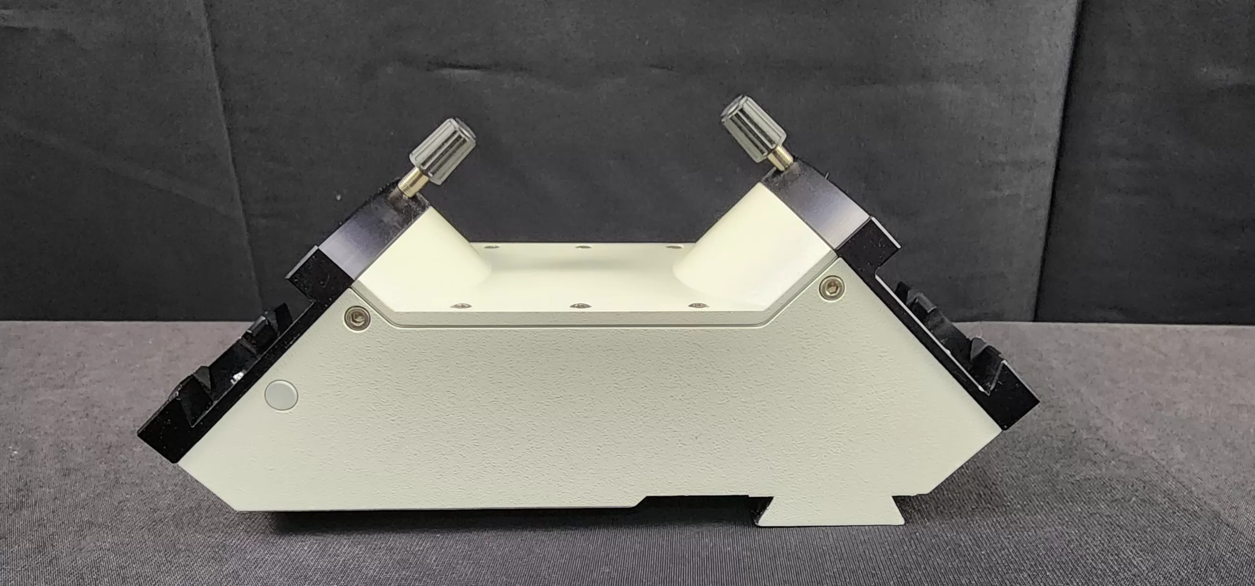 Leica 180° Dual Stereo Attachment Splitter - Marathon Medical Inc